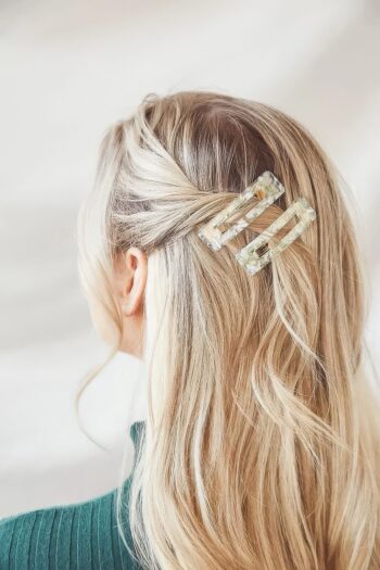46 Clip Hairstyles You Can Make Yourself - Styleoholic